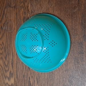 Tupperware | Kitchen | Vintage Tupperware Colander Strainer | Poshmark